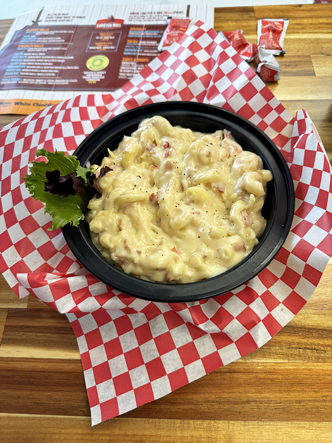 mystic lobster roll company key west 3