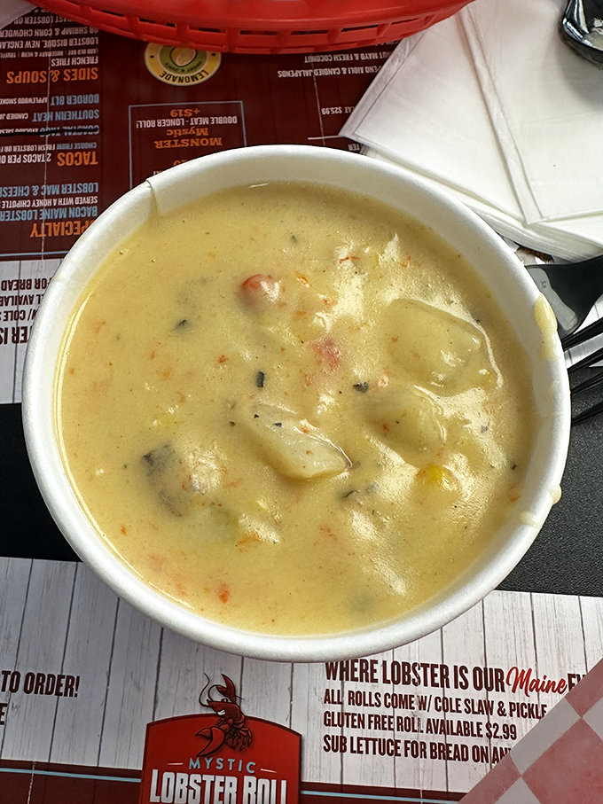 mystic lobster roll company key west 3