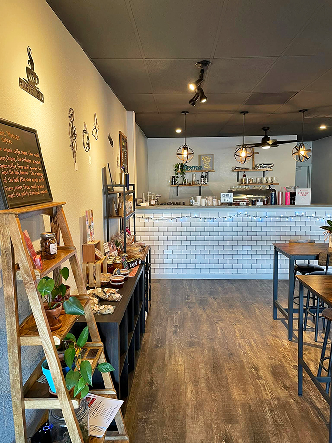 nichim cafe & boutique 2