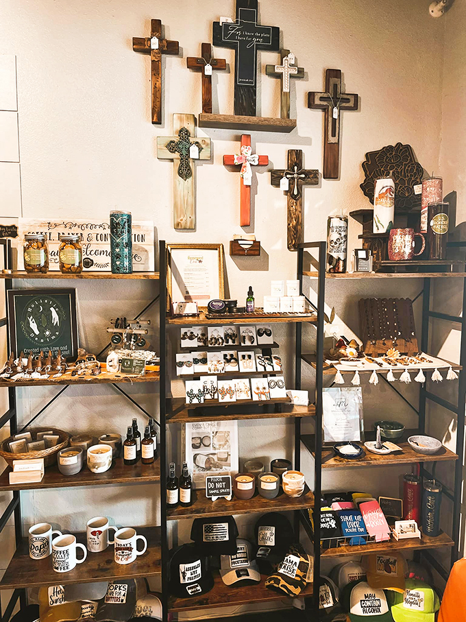 nichim cafe & boutique 8