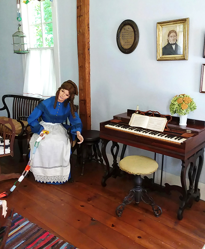 octagon house museum 5