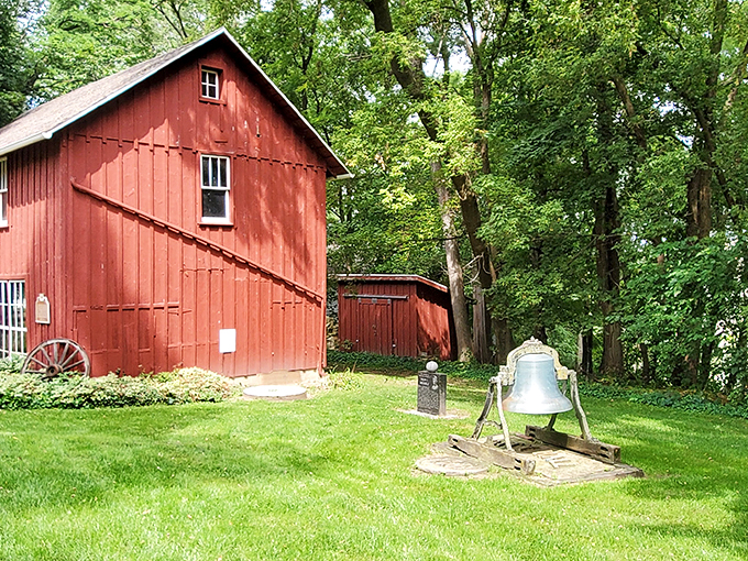 octagon house museum 7