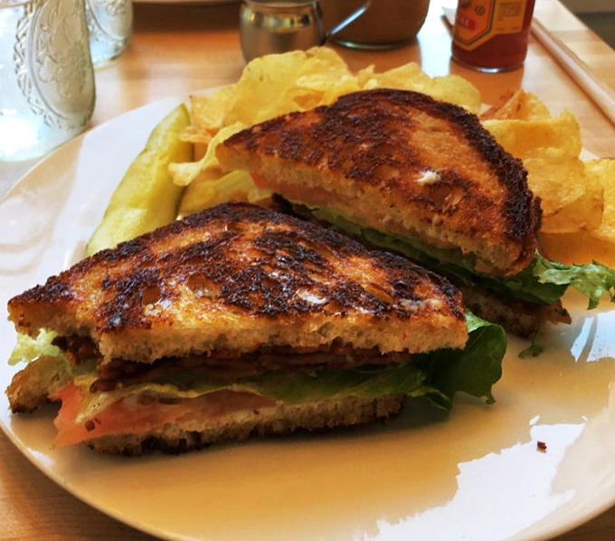 ogden's north street diner 6