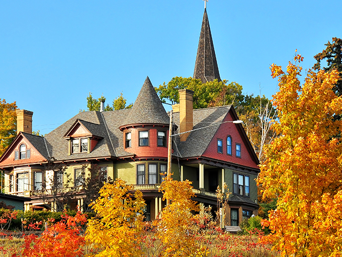 old rittenhouse inn 1