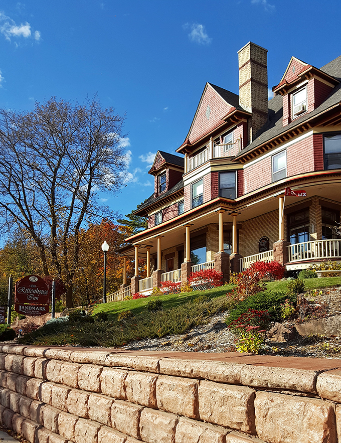 old rittenhouse inn 2