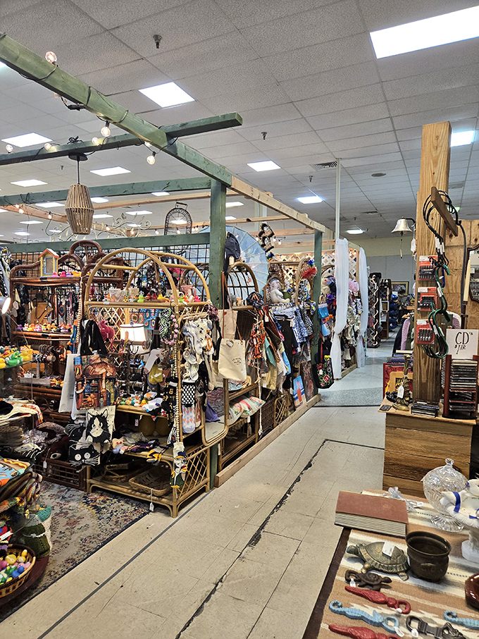 paradise vintage market 2