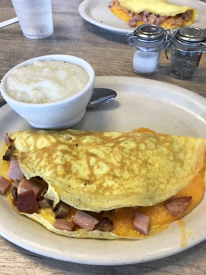 penny's diner & speakeasy 4