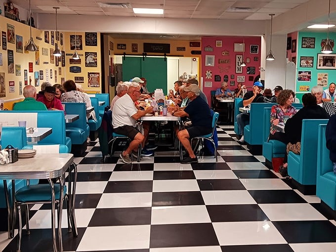 penny's diner & speakeasy 6