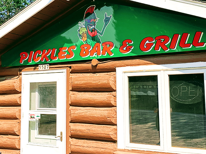 pickles bar & grill 1
