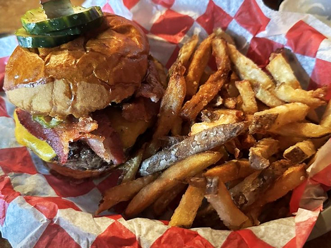 pickles bar & grill 8