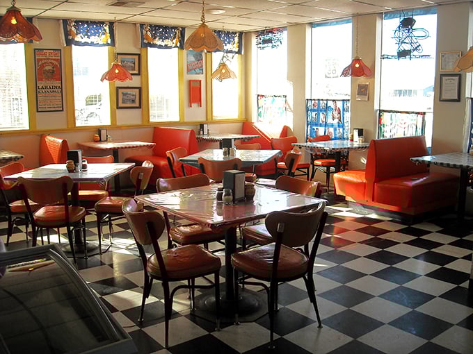 pizza joint at stagecoach 66 motel 3