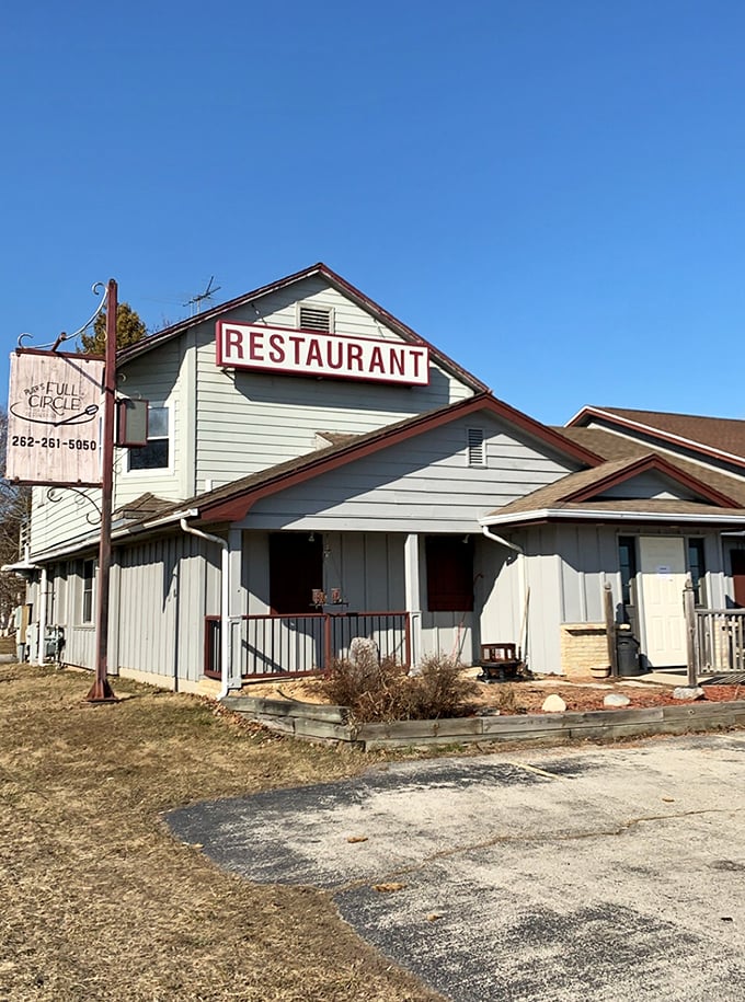 plier&rsquo;s full circle pub 7