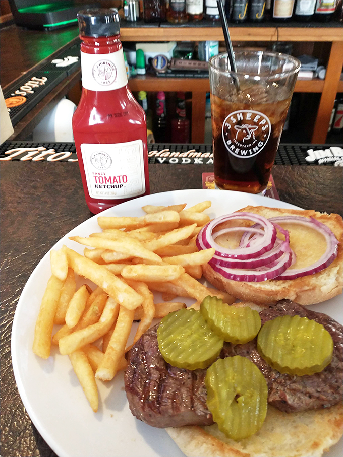 plier&rsquo;s full circle pub 7