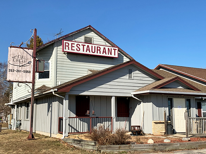 plier&rsquo;s full circle pub 9