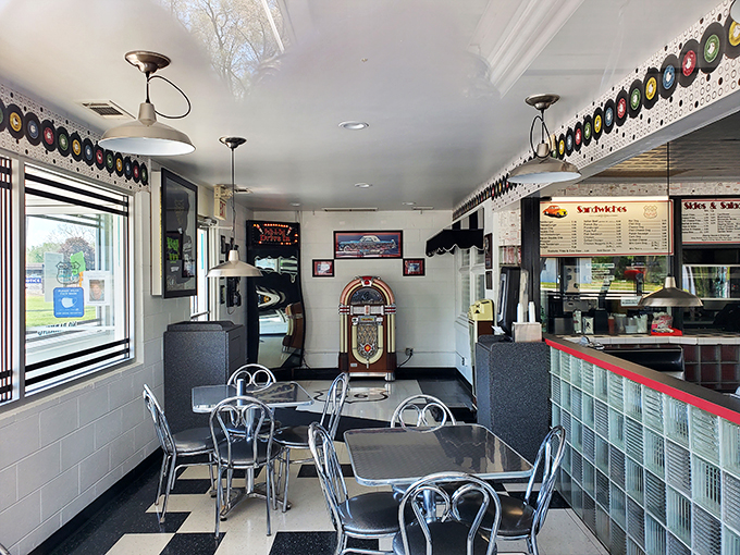 polk a dot drive in 9