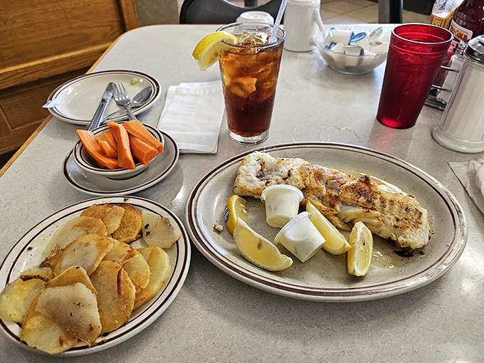 ray's diner 8
