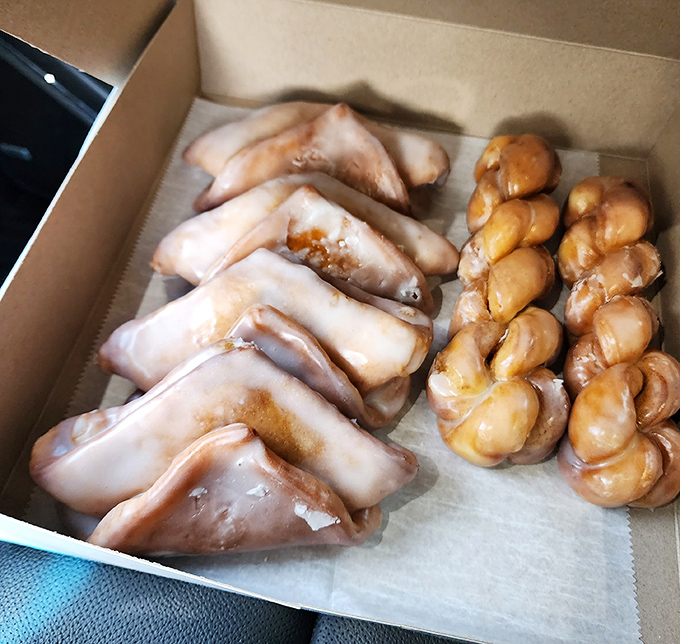 red coach donuts 5