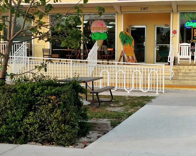 royal scoop homemade ice cream 9