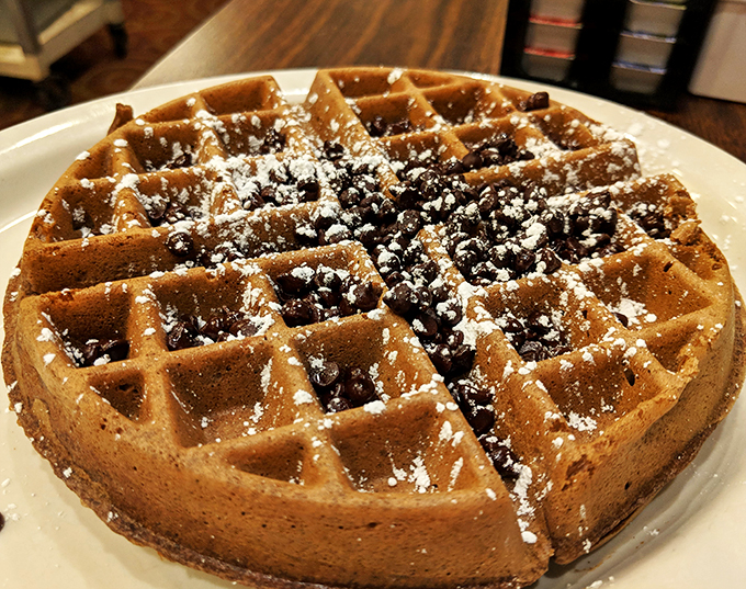 royalberry waffle house & restaurant 3