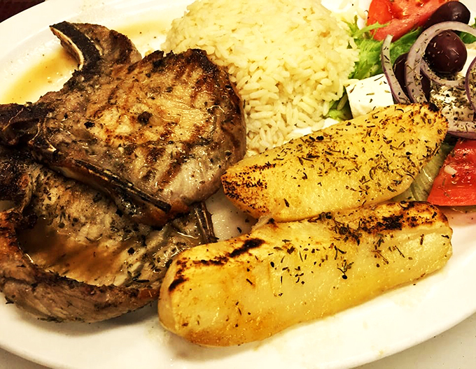 royalberry waffle house & restaurant 7