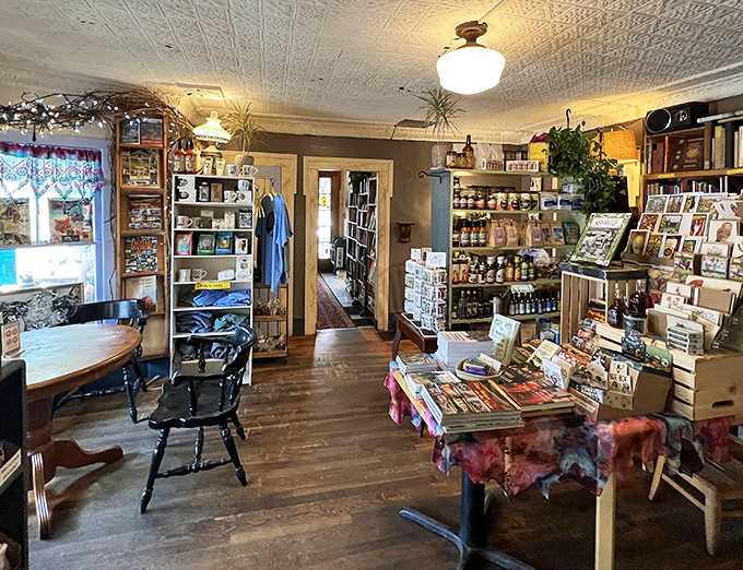 sandy's books and bakery 7