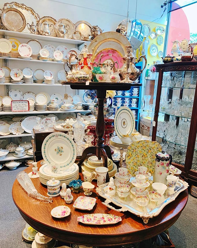 secret treasures antiques & collectibles 2