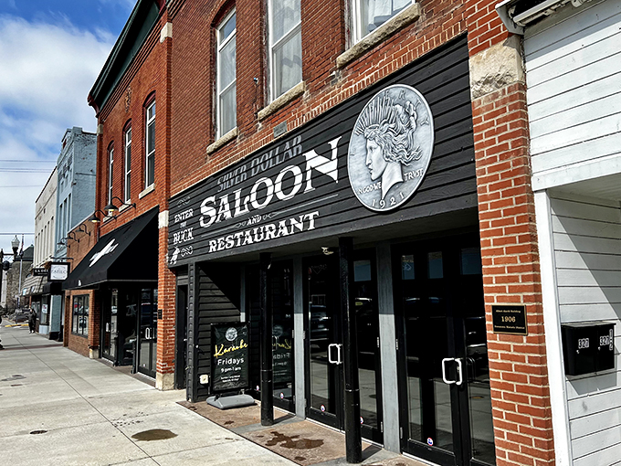 silver dollar bar and restaurant 1