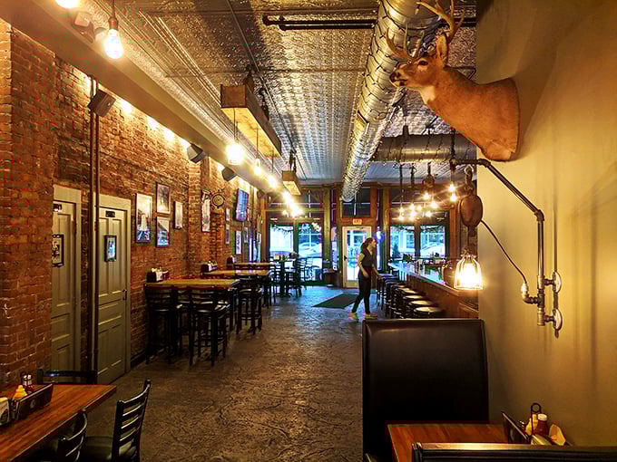 silver dollar bar and restaurant 2