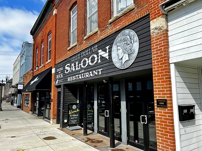 silver dollar bar and restaurant 2