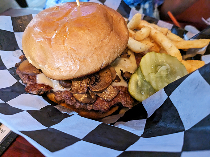 silver dollar bar and restaurant 5