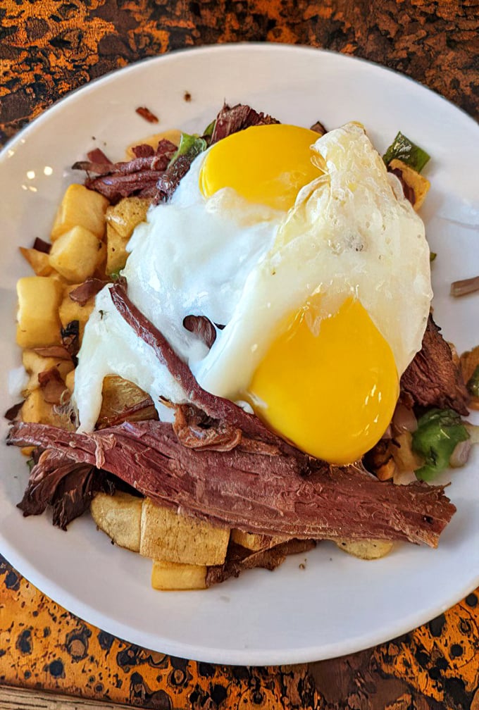 silver dollar bar and restaurant 6