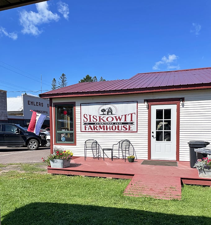 siskowit farmhouse 1