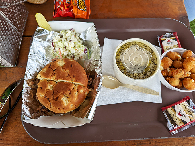 siskowit farmhouse 5