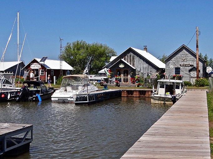 siskowit farmhouse 7