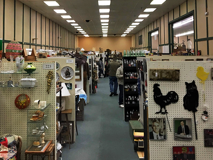 st. clair antiques mall 7