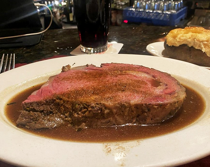 stonehouse restaurant & lounge 3