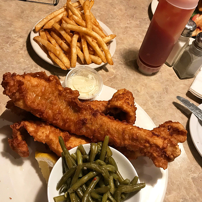 sunfield restaurant 3