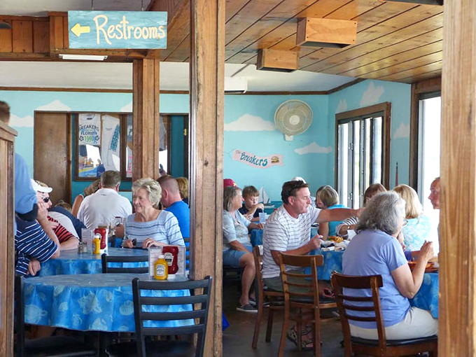 the breakers ocean front restaurant & bar 8