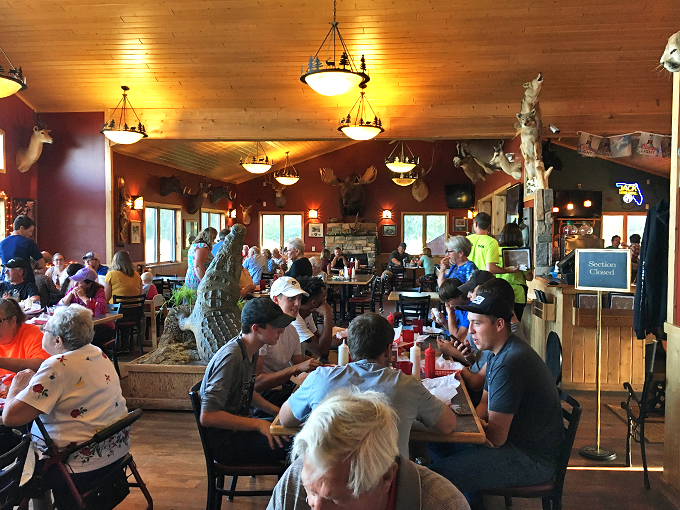 the cozy corners restaurant 9