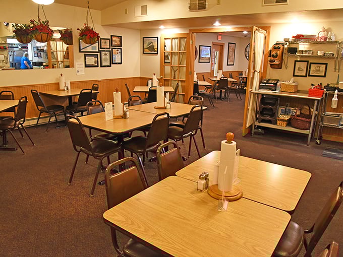 the northwestern house 7