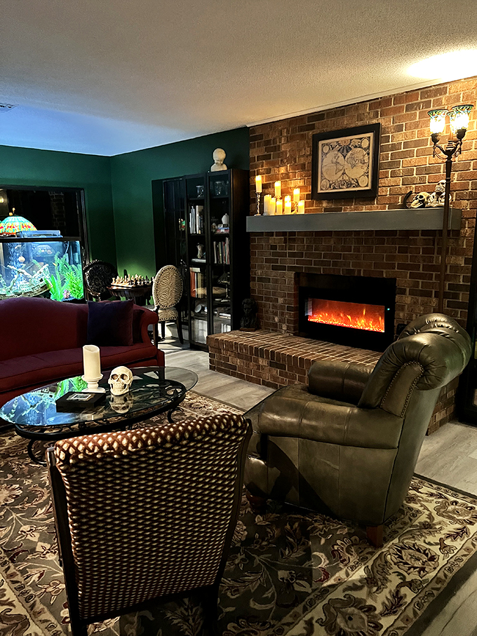 the phantom history house 8