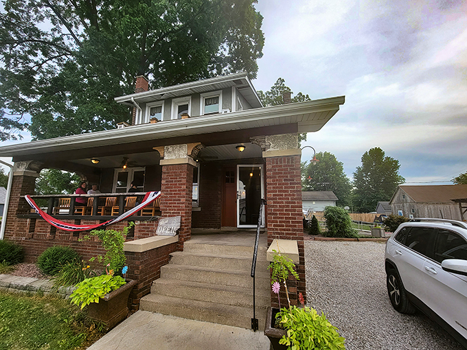 the wooden tie cafe 1