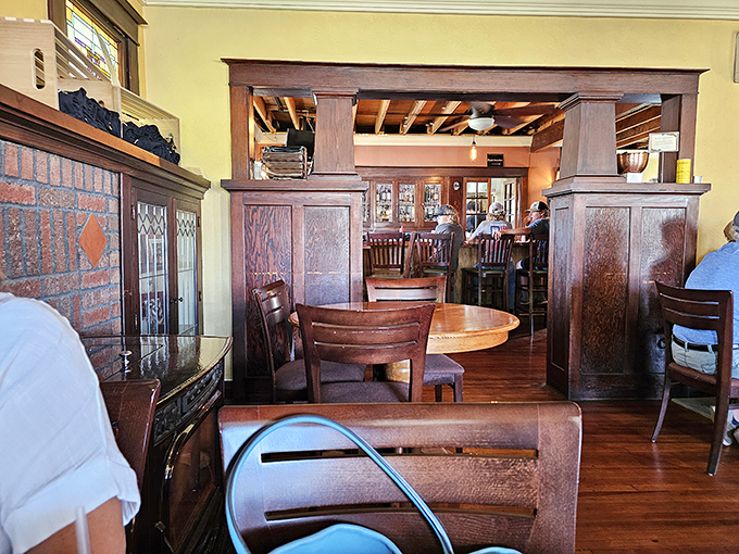 the wooden tie cafe 2