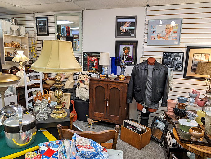 town & country antiques 9