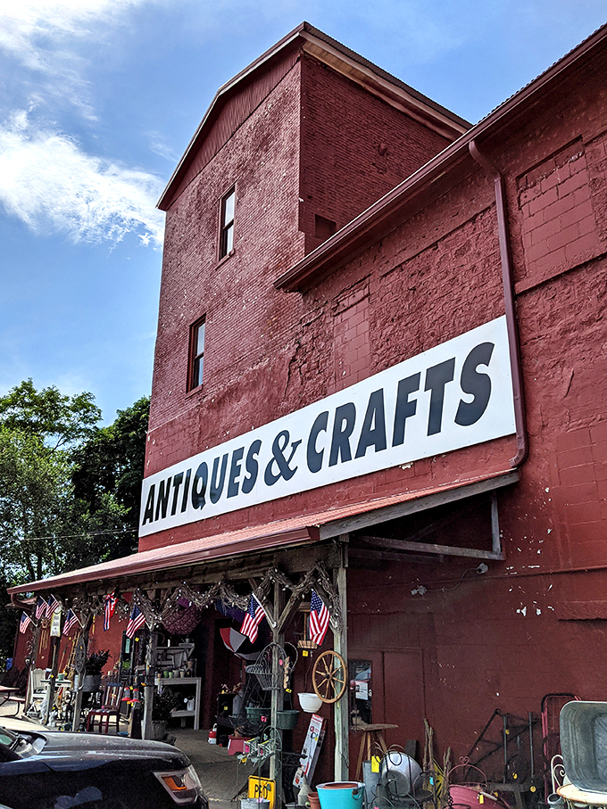 treasures under sugar loaf 2