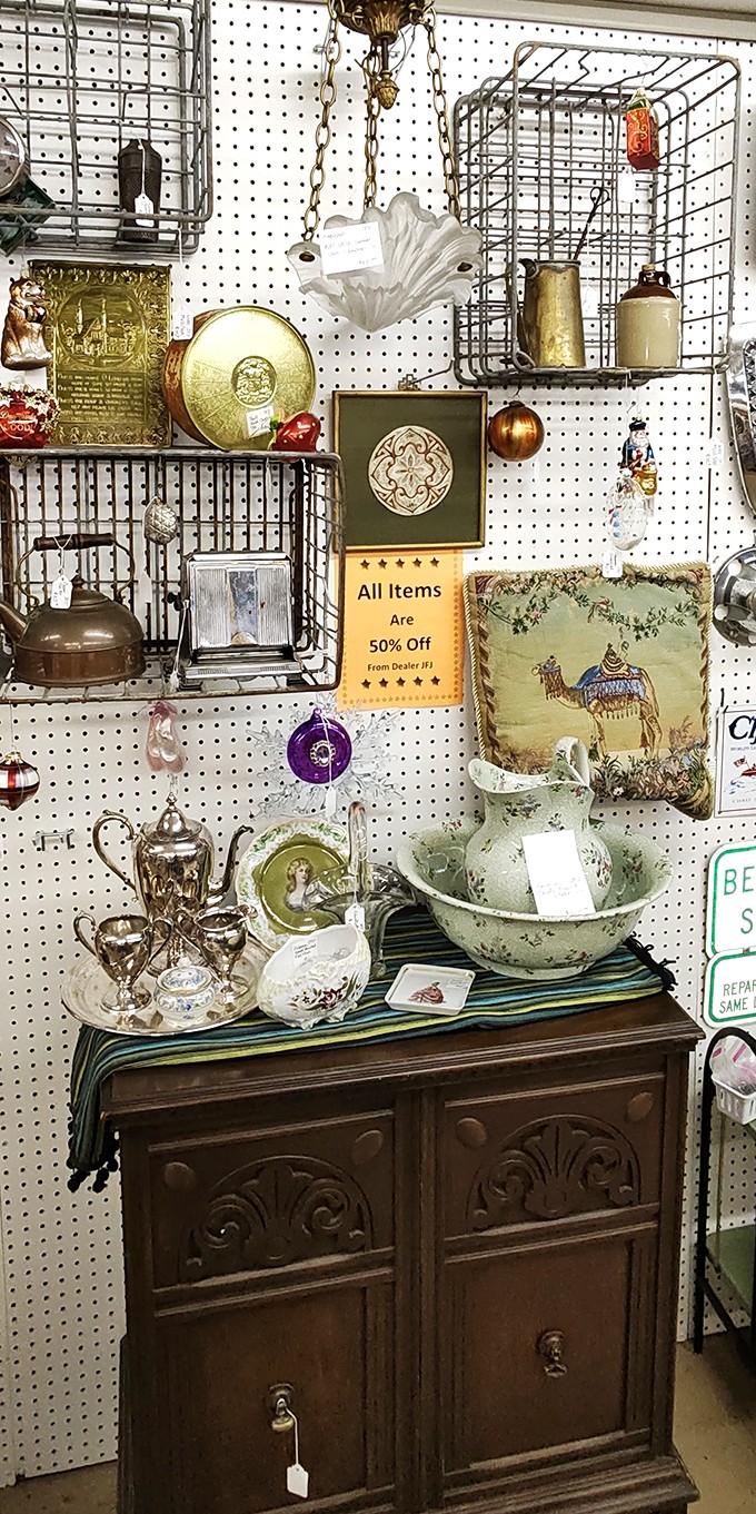 treasures under sugar loaf 7