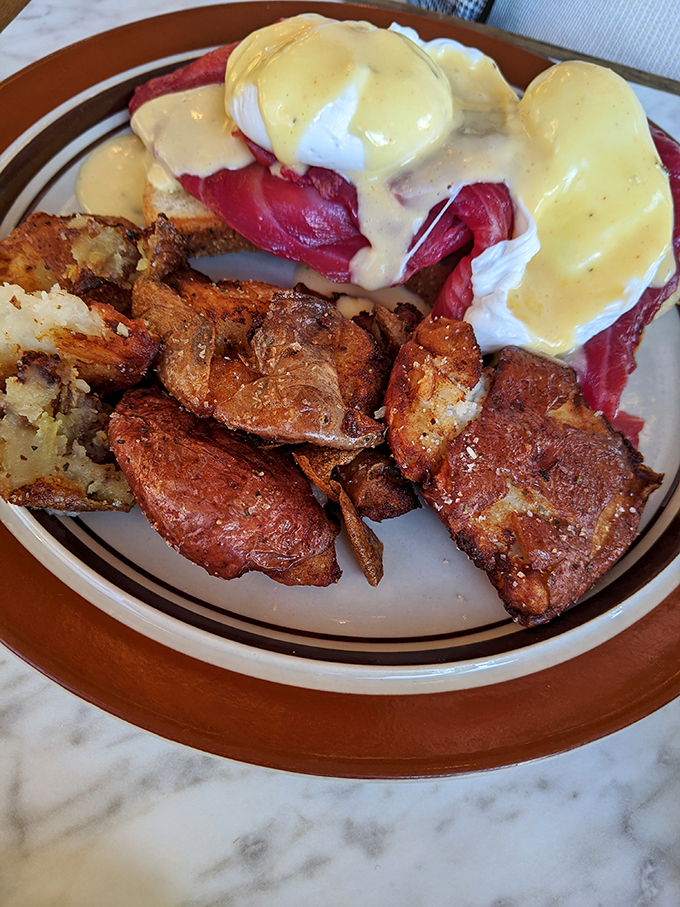 uncle wolfie&rsquo;s breakfast tavern 3