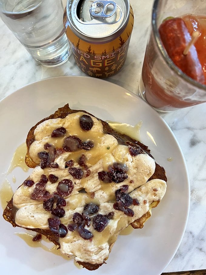 uncle wolfie&rsquo;s breakfast tavern 4