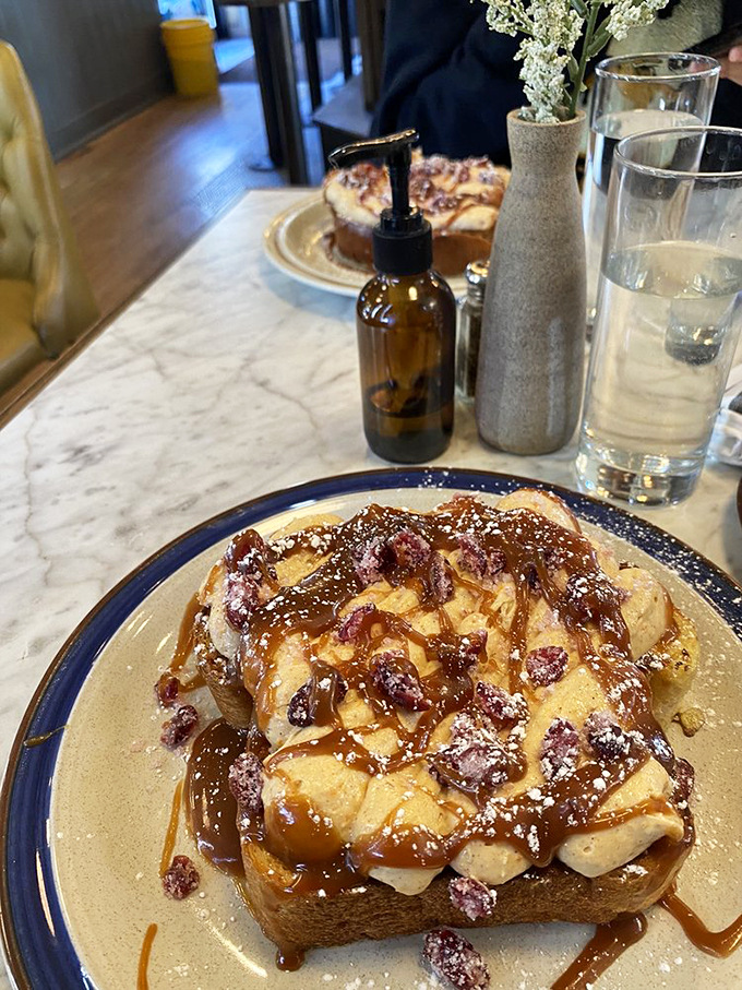 uncle wolfie&rsquo;s breakfast tavern 5