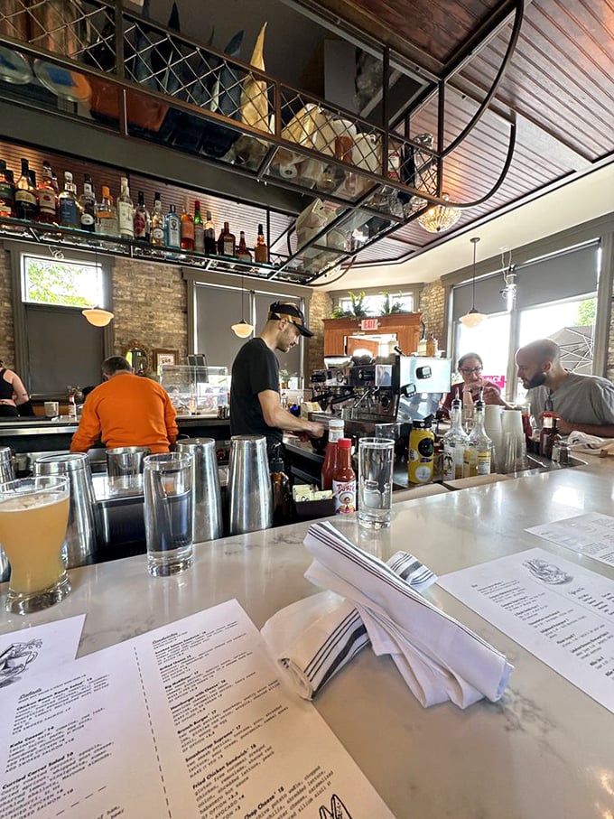 uncle wolfie&rsquo;s breakfast tavern 8